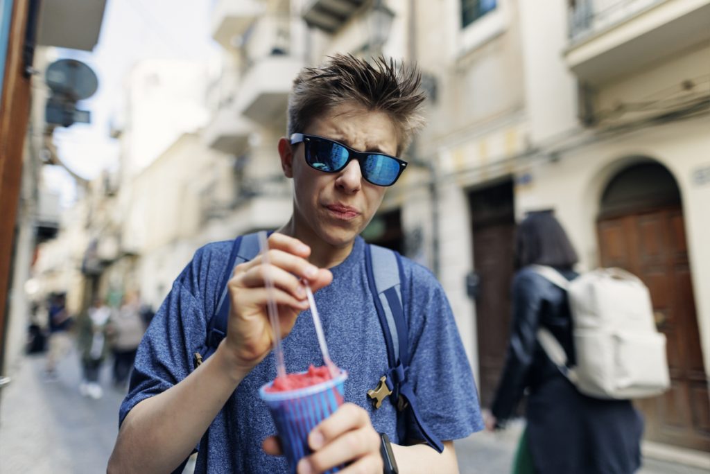 Τι μαρτυρά το brain freeze για την υγεία σου; - OW.GR